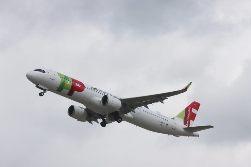 TAP receives tomorrow a new Airbus A321LR from TAP that will receive ...