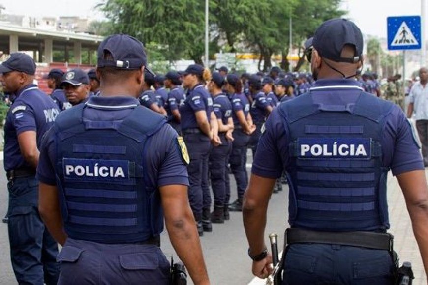 Cape Verdean Police seize 585 ammunition and detain a Portuguese man ...